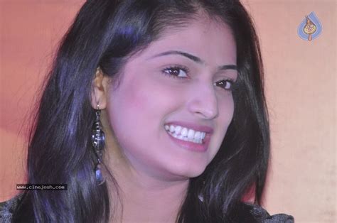 Hari Priya Latest Stills Photo 41 Of 58
