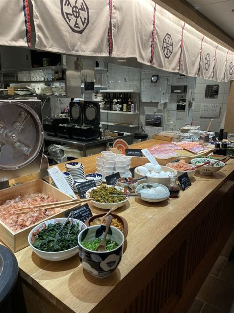 미츠이가든 호텔 조식맛집 And 호텔 근처 훅 Fuk 커피 라떼맛집 ️ Feat 아침부터 회 먹는 사람 나야나 네이버 블로그