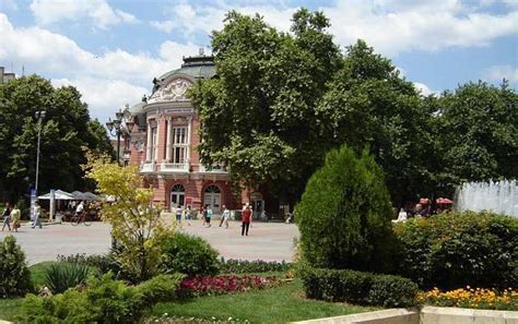 Площад „Независимост“ Варна