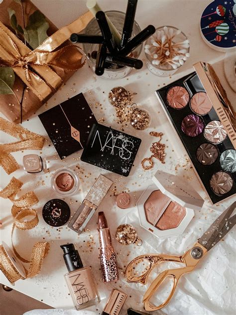 Make up Là Gì Tầm Quan Trọng Thật Sự Của Makeup Dr Halee