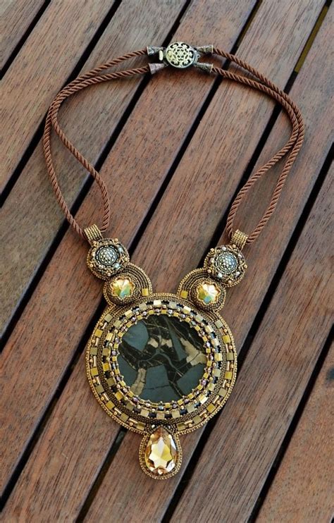 Кошка которая гуляет сама по себе Альбом пользователя Golubeva Бусинка Дизайн украшений из