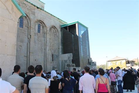 დამონტაჟდება თუ არა ლიფტი ბაგრატის ტაძარში Netgazeti • ბაგრატის