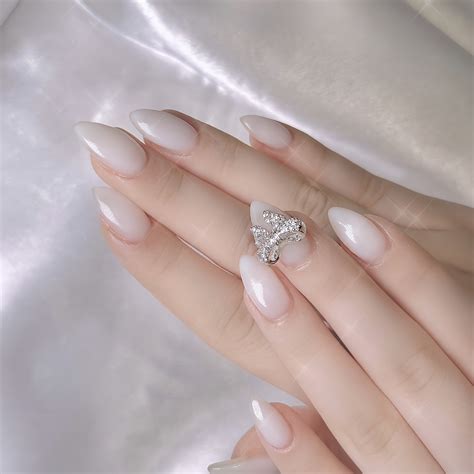 분당 서현네일 꼼앤 Ccomand 실장희원 Ccom Heewon • Instagram Photos And Videos