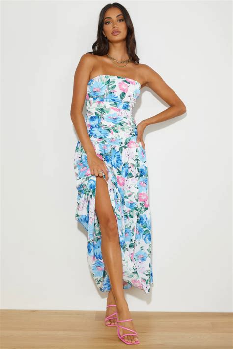 20 Spring Wedding Guest Dresses That Are Bright And Beautiful