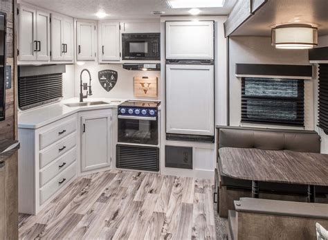 2022 Sporttrek Touring Edition 272vrk — Matts Rv Reviews