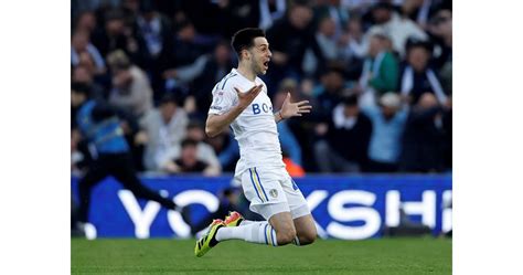 С първия си гол в Англия Илия Груев изстреля Лийдс към най скъпия мач във футбола