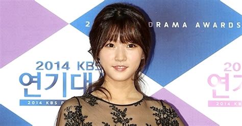 [포토]김새론 시스루 블랙 드레스 숙녀로 성장