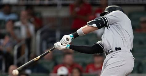 Yankees Slugger Aaron Judge Not Expected To Need Toe Surgery After Season Manager Says The