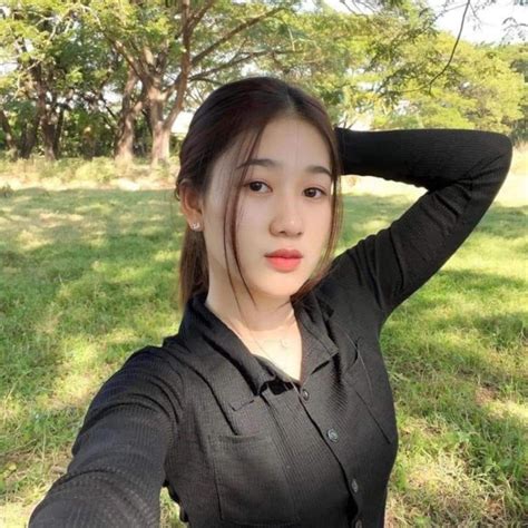 ស្រីកា វីដេអូខ្លីៗ