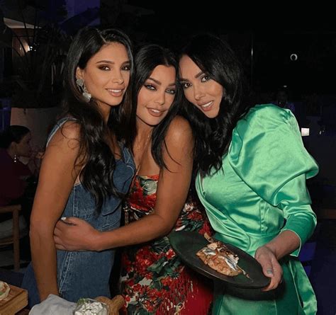 بغاية الجمال تعرفوا إلى والدة هيفا وهبي المصرية وإلى شقيقتها عليا صور