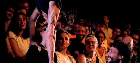 Maman Aime Beaucoup Les Fraises Fondazione Cirko Vertigo