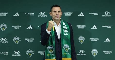 폭음하던 선수가 삶은 닭고기를 먹자 생긴 변화 이정우의 스포츠 랩소디 폭음하던 선수가 삶은 닭고기를 먹자 생긴 변화 이정우의 스포츠 랩소디