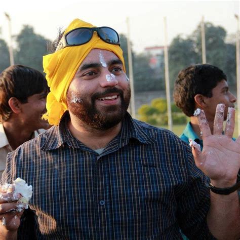 ایک خوبصورت دور جو بہت عرصہ رہنے کے بعد کافی حد تک ختم ہو چکا ہے پچیس