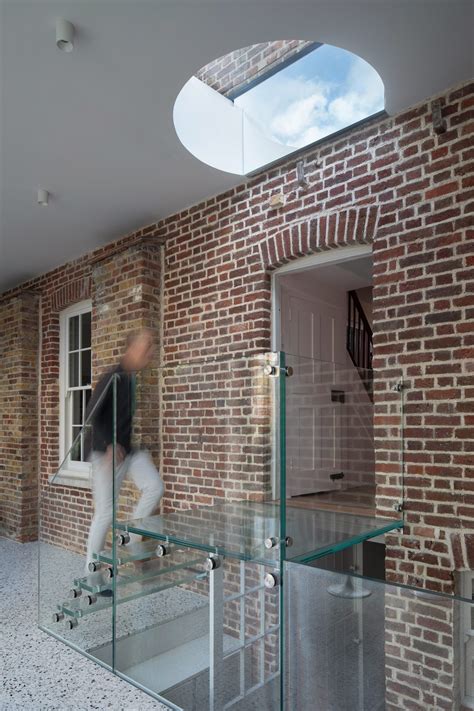 Studio Octopi Adds Mint Green Extension To Georgian House In London