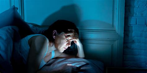 Segmented Sleep Why People Used To Wake Up In The Middle Of The Night For An Hour YourTango