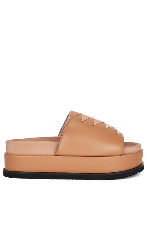 R0am Arrow Stack Platform Slide In Nude Modesens