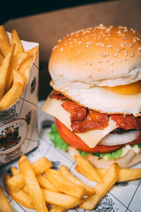 Hungry Burger 👉 Te Invitamos A Probar Nuestra