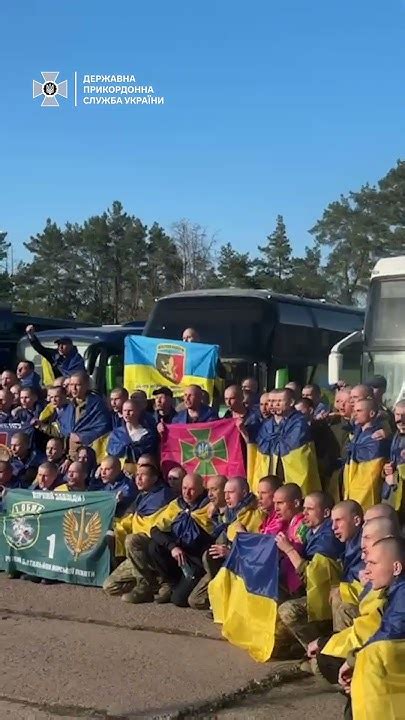 «Слава Україні Героям слава після тиші неволі крик свободи українців які повернулись з