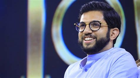 वेदांता प्रकल्प पळवून न्यायला महाराष्ट्र पाकिस्तान होता काय आदित्य