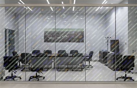 Overlapping Lines Clear Hue