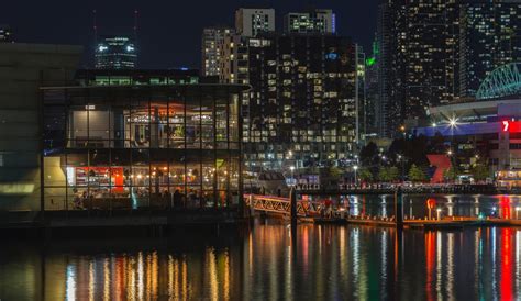 무료 이미지 대도시 지역 중심지 시티 도시 풍경 반사 인간 정착 수로 도심 경계표 탑 블록 빛 지평선 건축물 건물 마천루 혼합 사용 강