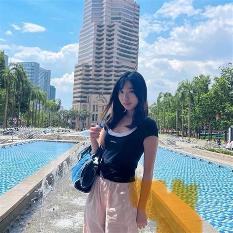 𝑆𝑢𝑚 ♡ Tsuki Sum Threads Say More