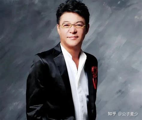 63岁姜育恒豪宅宴客！身材发福胖到认不出，与妻子恩爱39年成佳话 知乎