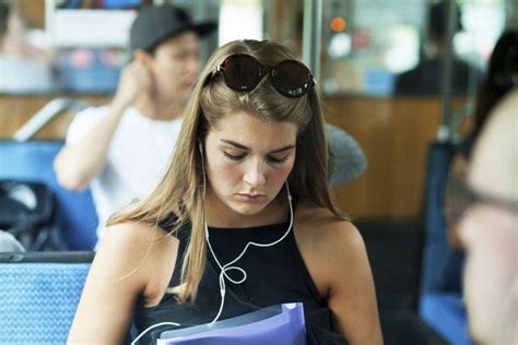 Berita Kabel Headset Kusut Terbaru Hari Ini Grid ID