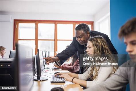 Computer Lab High School With Computer Screen Photos And Premium High Res Pictures Getty Images