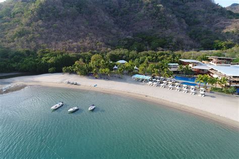 Pico De Loro Beach And Country Club Experience