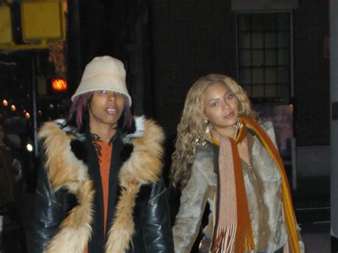 Kelly Rowland Says Beyoncé Was Disappointed After She Blabbed Blue Ivy s Gender Without