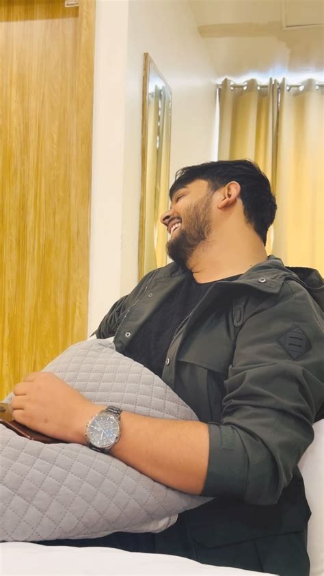 vivek shukla vivek shukla97 instagram photos and videos