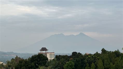 Azman Jaafar On Linkedin Terence Ng And I Met Pak Erwin Winata And Pak Robby Sumargo For Golf At