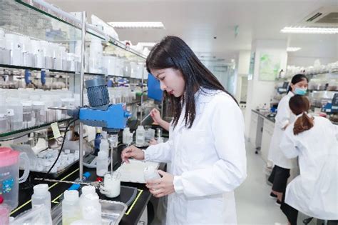 洞悉抗衰新趋势 梵蜜琳携创新科研成果亮相IFSCC大会