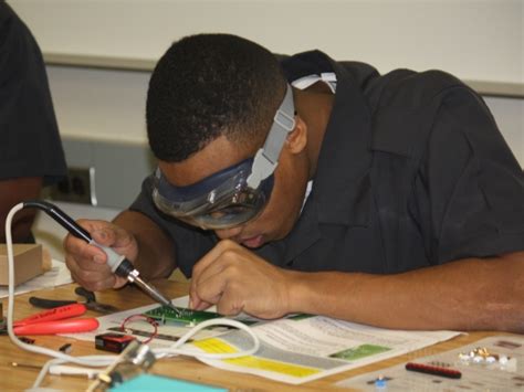 What Classes Should You Take To Become An Electrical Engineer