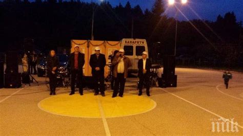 Народен съюз закри кампанията си в Ситово с препълнен стадион Информационна агенция ПИК