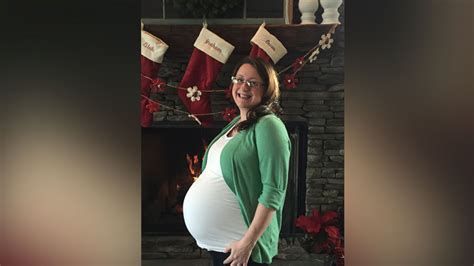 Pregnant Women With Triplets Giving Birth