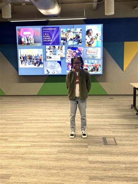 Girls Into Coding March To No Limit