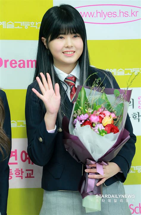 S포토 소녀주의보 샛별 샛별이 오늘 졸업하는 날~ 한림예고 졸업식 네이트 연예