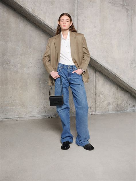 CHARLES & KEITH Switzerland - Shop the official site