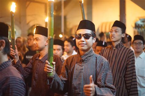 Pondok Pesantren Krapyak Yogyakarta To Educate And Serve