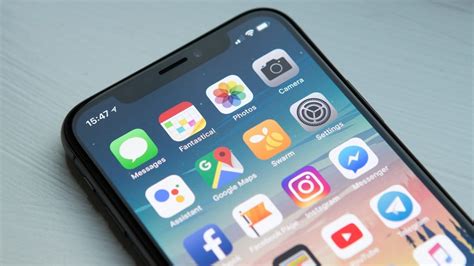 How To Tint Your IPhone Screen To Look More Saturated