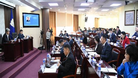 Нийслэлийн 2024 оны төсвийн төслийн эхний хэлэлцүүлгийг хийлээ