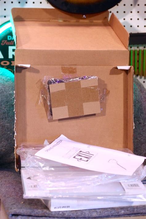 Lithonia Emergency Exit Sign Green Edge Lit Grelly UK