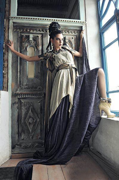 Adras And Ikat Fashion Ikat Statue