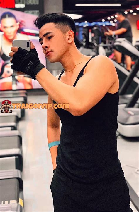 Traigoivip com Trai ngành nhẹ nhàng tình cảm body gym sexy đi khách tận nơi
