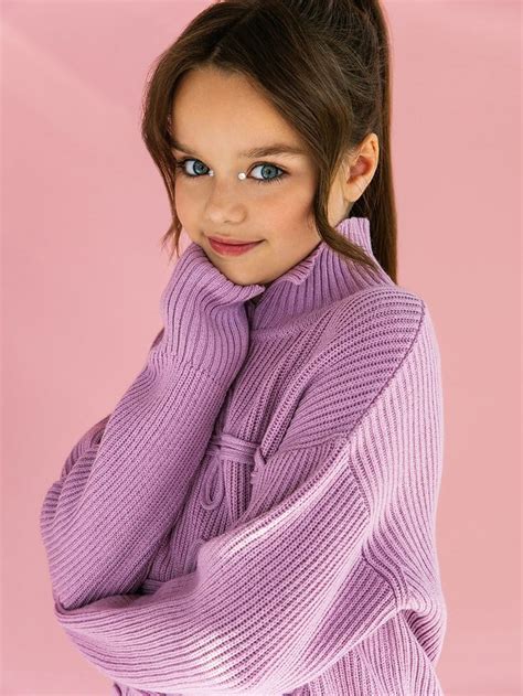 Anastasia Knyazeva Kristina Pimenova Female Reference Casual Wear Brunette People