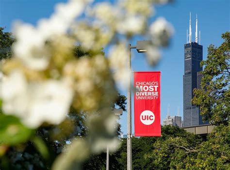 CME Group Foundation To Award Scholarships To Underserved Babes Majoring In CS Computer