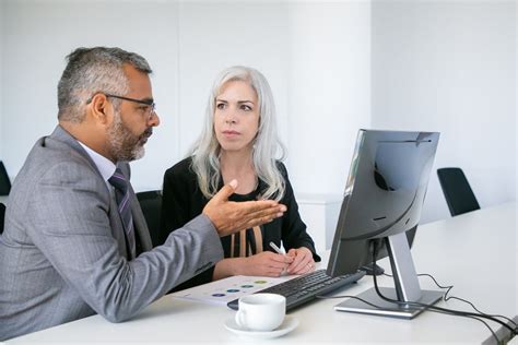 cobit bai08 04 evaluate and update or retire information itsm docs