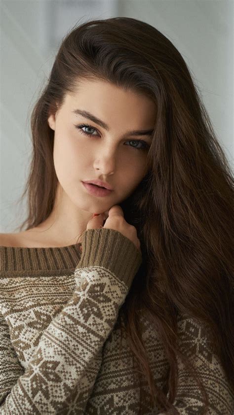 1080x1920 Model Girls Brunette Hd For Iphone 6 7 8 Wallpaper